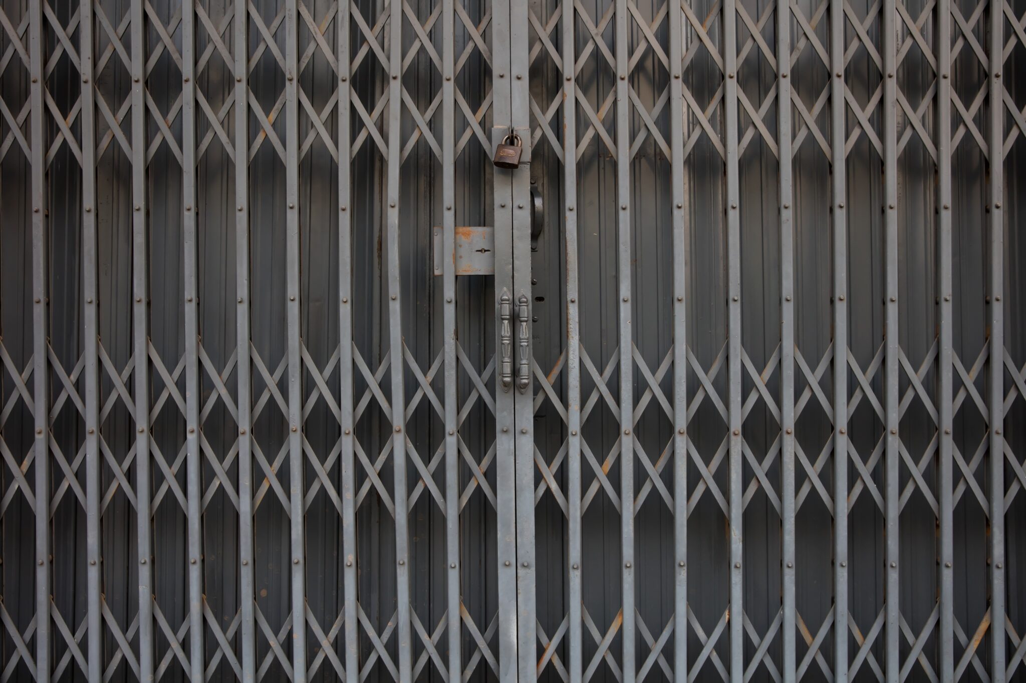 Folding Guard Gates: Secure and Flexible Access Solutions ...